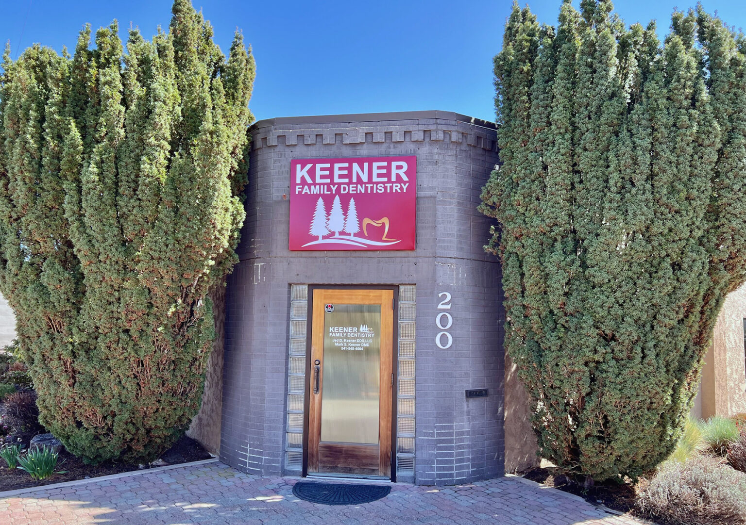 Cosmetic Dentist Redmond Oregon | Family Dentistry | Keener Smiles